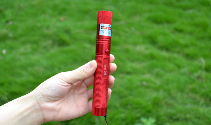 Laser Light Pointer Pen, Outdoor Flashlight – Sociable Weaver Nest