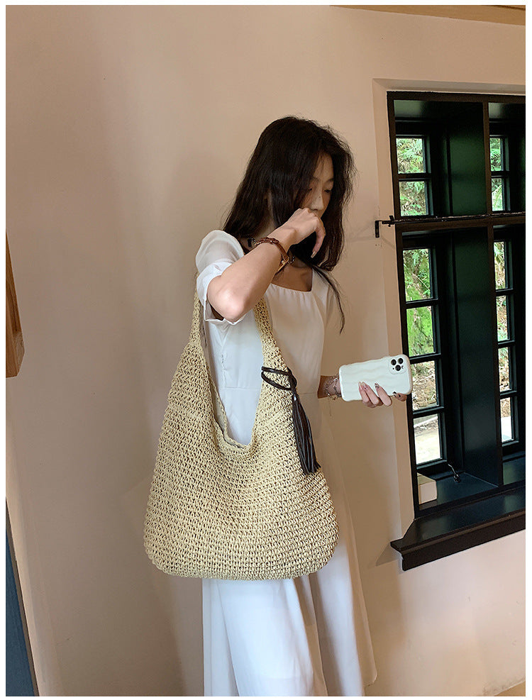 Hand-woven Underarm Hand Carrying Easy Matching, Large Capacity Straw ...